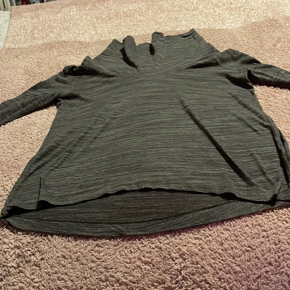 James Perse | Tops | Standard James Perse Top | Poshmark
